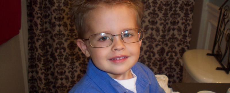 The average human head weighs about 8 pounds | The Fact Base